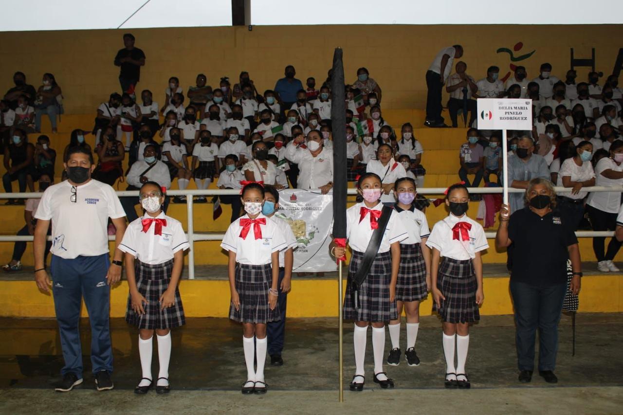 Muestra de civilidad y gallardía; umanenses celebramos 212 años de ...